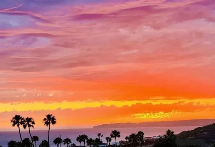 Romantic Oceanview Hide-away With Yard And Firepit - San Clemente, CA
