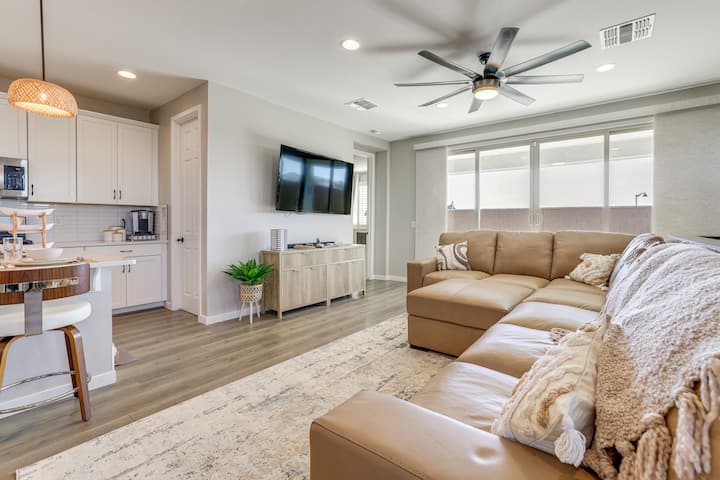 Serene Outdoor Space: Group Getaway In Maricopa! - Maricopa, AZ