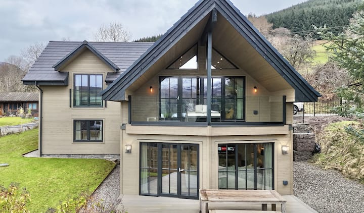 Highland House, Lochearnhead - Killin
