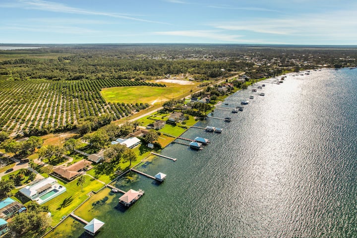 Renovated 4br Lakefront | Private Pool | W/d - Lake Placid, FL