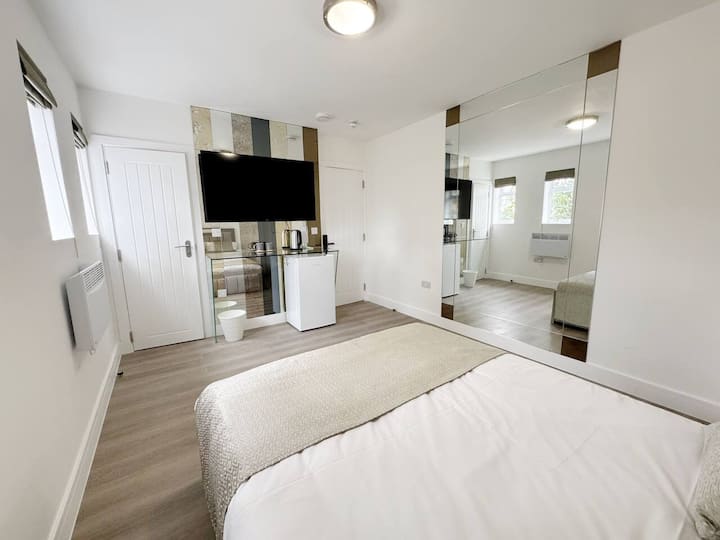 K6. Elegant Studio In Central London - Kingston upon Thames