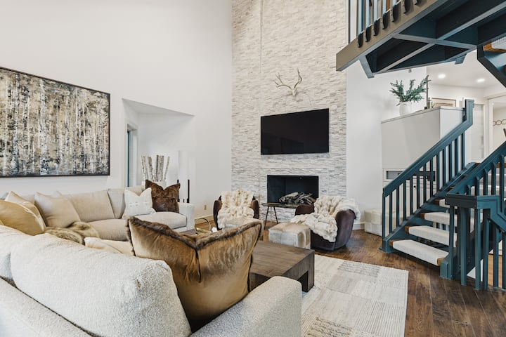 3 Min From Deer Valley, Private Hot Tub, Sleeps 12 - Park City, UT