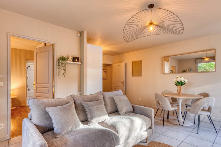 L Atmosphère Agréable T2 Avec Terrasse 2 Pers Tram - ibis Styles Lyon Bron Eurexpo