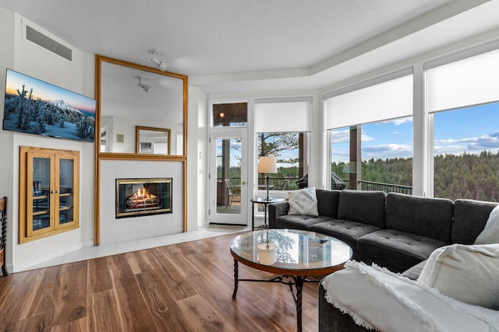 Relaxing River Views| Mt Bachelor Village 329 - Bend, OR