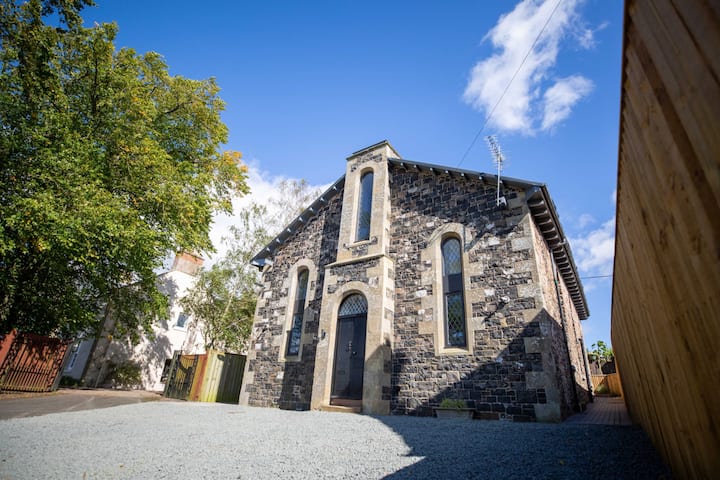 Stunning 3 Bed Converted Village Hall - Kelso
