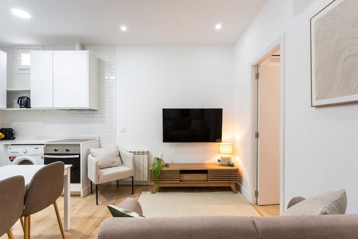 San Vicente Ferrer I - 2bd Apartment In Tribunal - Madryt