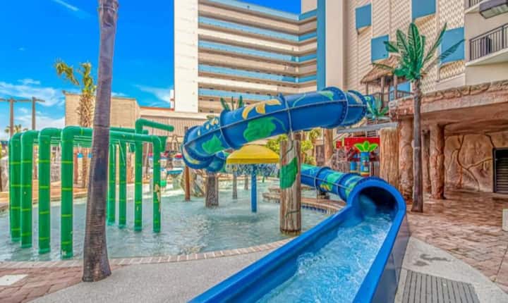 4 Modern Condo Units: Water Park & Near Skywheel - Myrtle Beach, SC