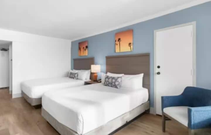 4 Direct Oceanfront Queen Suite, Ocean Reef Resort - Myrtle Beach