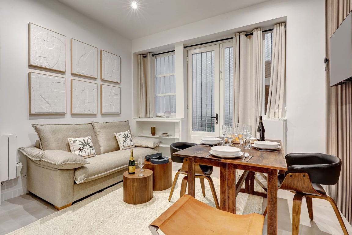 TheBlueStay 99 - Apartment in the heart of Paris - Apartments for Rent ...
