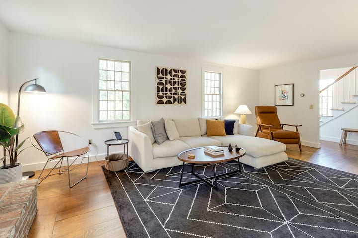 Peaceful 3br Getaway | Deck | Firepit - Wellfleet, MA