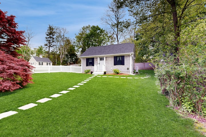 Remodeled 2br | W/d | Lawn | Near The Beach - Orleans, MA