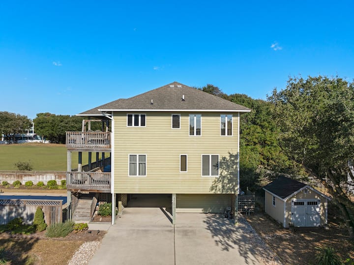 The Sand Wedge: Dogs Allowed | Private Saltwater - Kitty Hawk Beach