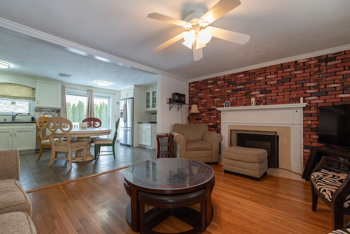 Cozy Narragansett Escape! - Narragansett, RI