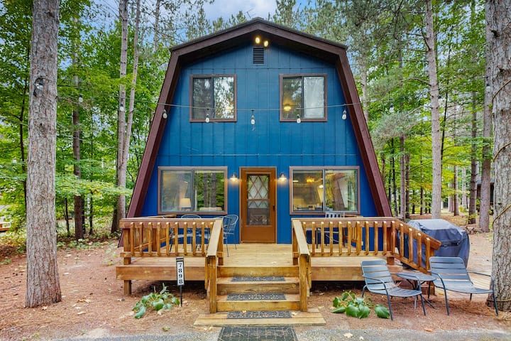 4br Chalet | Wifi | Fire Pit | Crystal Mtn. - Thompsonville, MI