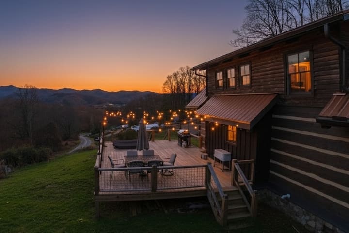 Charming Log Cabin With Full Kitchen And Hot Tub - Sylva, NC