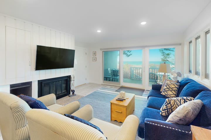 Beachfront 1br On Glen Arbor | Lake Michigan Views - Glen Arbor, MI