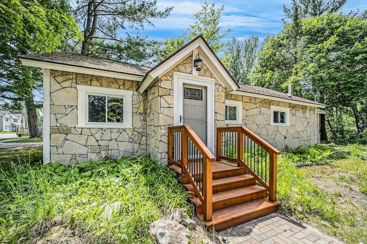 Downtown 3br | Firepit | Washer/dryer - Boyne City, MI