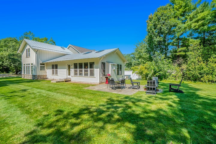 Comfortable 2br | Fireplace | Patio | W/d - Glen Arbor, MI