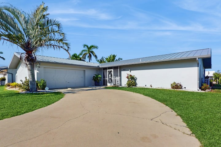 Beautiful 3br Riverfront Dog Friendly | Pool - Punta Gorda, FL
