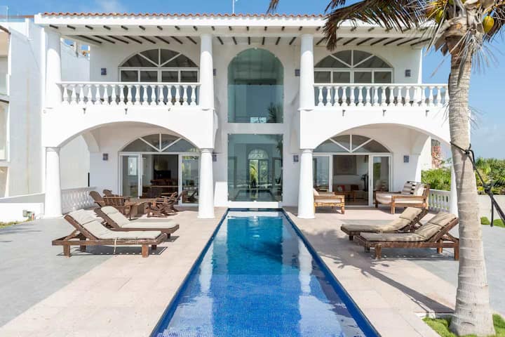 M11 | Luxury Ocean Front Villa In Akumal - Akumal