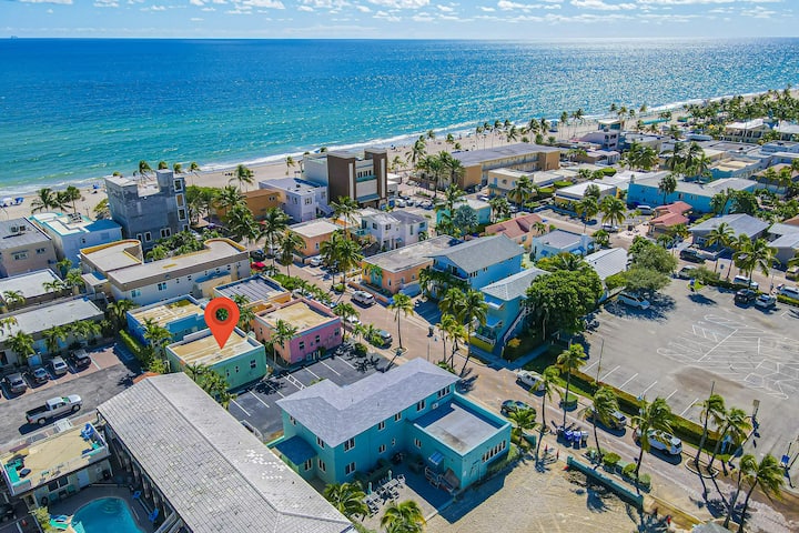 1br Bungalow | Patio | Walk To The Beach - Hollywood, FL