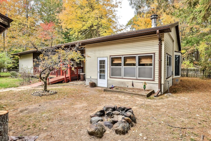 2br Lakefront Dog Friendly | Dock | Woodstove - Rhinelander, WI