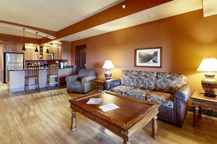 Two-bedroom Condominium - Wisconsin Dells, WI
