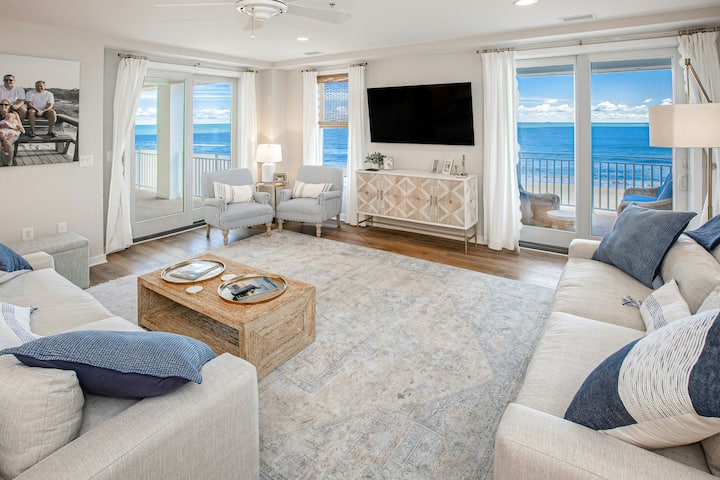 Beachfront Condo With Ocean Views & 3 Pools - Virginia Beach, VA
