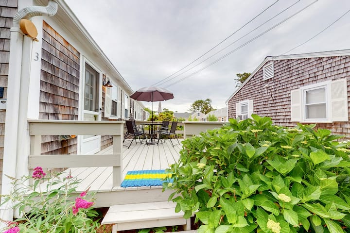 2br Home Near Haigis Beach | Deck | W/d - Dennis, MA