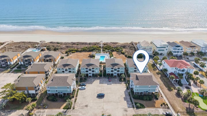 Beachfront Condo | Pool Access | 3 Bedroom - Ocean Isle Beach, NC