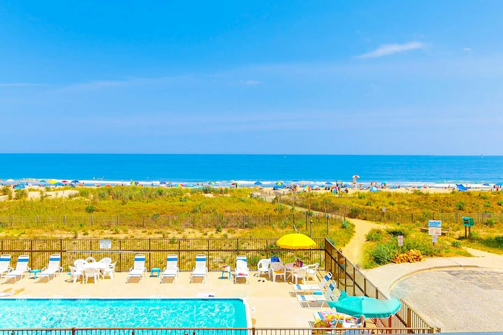 Oceanfront Bliss: Pool, Ac & Stunning Views - Ocean City, MD