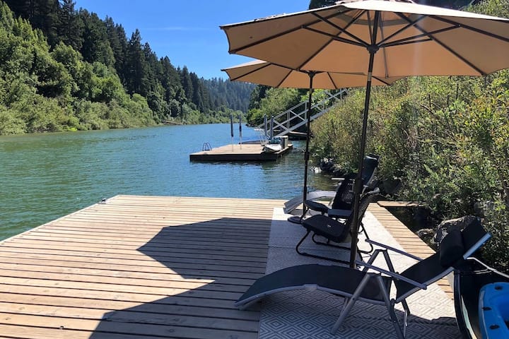Riverview - Riverfront With Views + Dock - Guerneville, CA