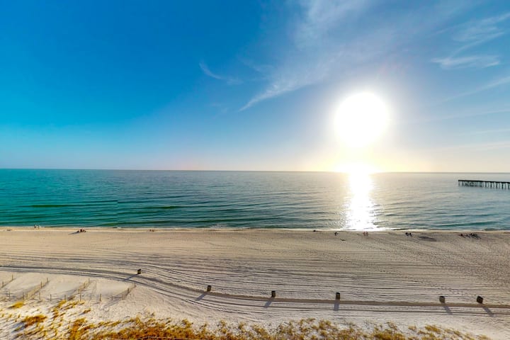Steps To Pier 1br Oceanfront | Balcony | Pool - Panama City Beach, FL