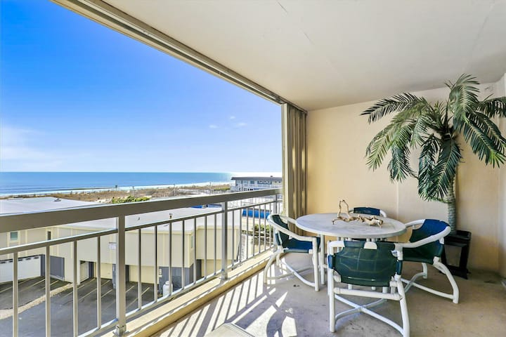 Oceanfront Oasis: Pool, Tennis & Scenic Balconies - Ocean City, MD