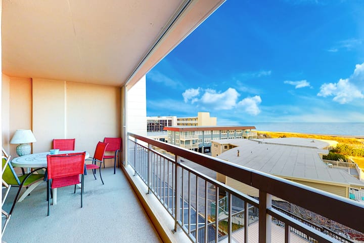 Condo In An Oceanfront Building W/ Balcony, Ac, Wi - Maryland Beach, MD