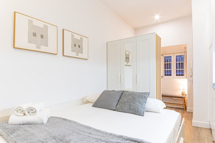 Cozy Alcântara Studio With Shared Pool & Garden - Lisbon