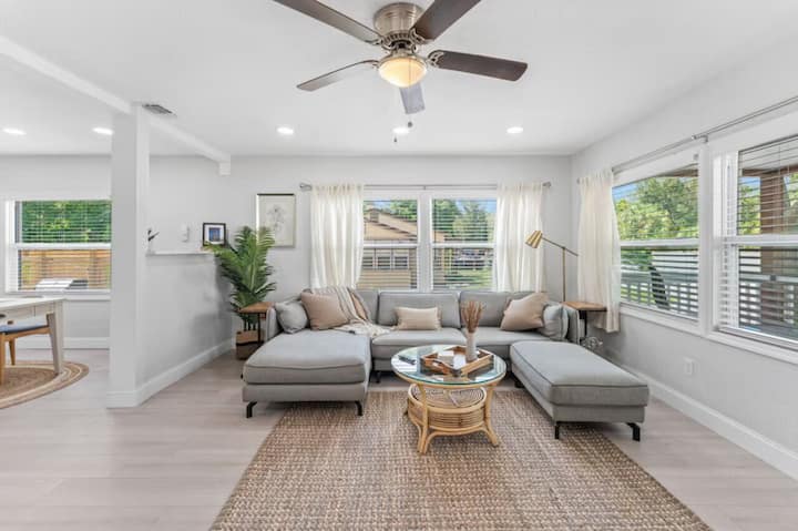 Nautical Bliss On Nicholson Unit A - Clearwater, FL