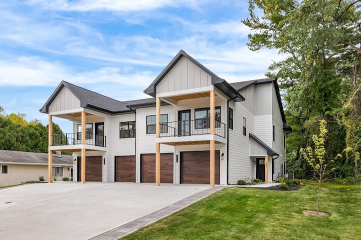 Greenway Townhome South - Green Lake, WI