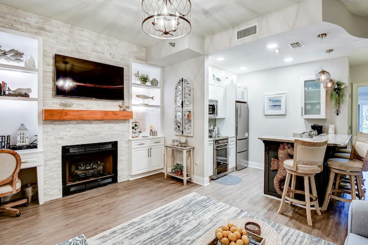 Lakefront, Ground-floor Condo With Pools & Hot Tub - Rosemary Beach, FL