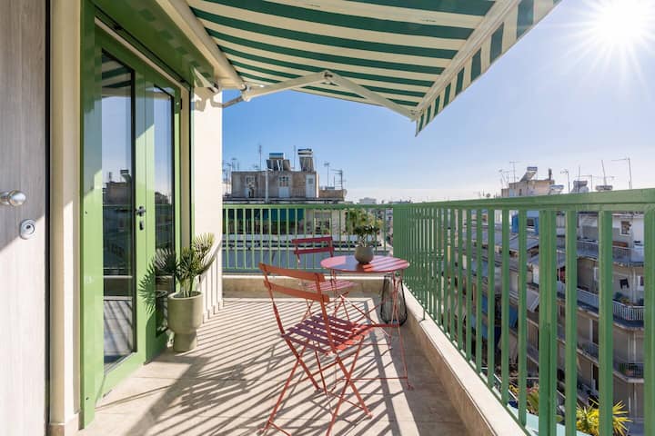 Tiny Rooftop Gem Next To Metro! - Athènes