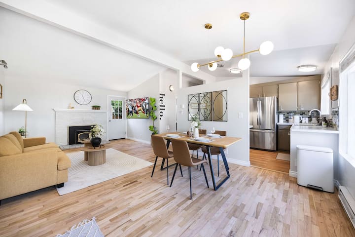 Modern Single-level 2br | Easy Access & Office - Shoreline
