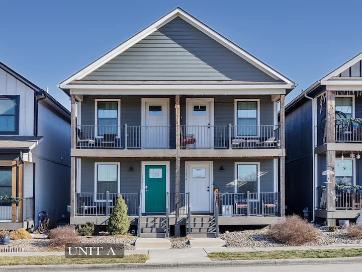 Modern 3br Furnished Townhome Near Kc - Independence, MO