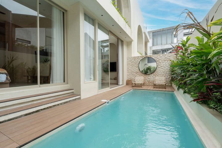 Upscale 2br Villa With Private Pool, Pererenan - Australia