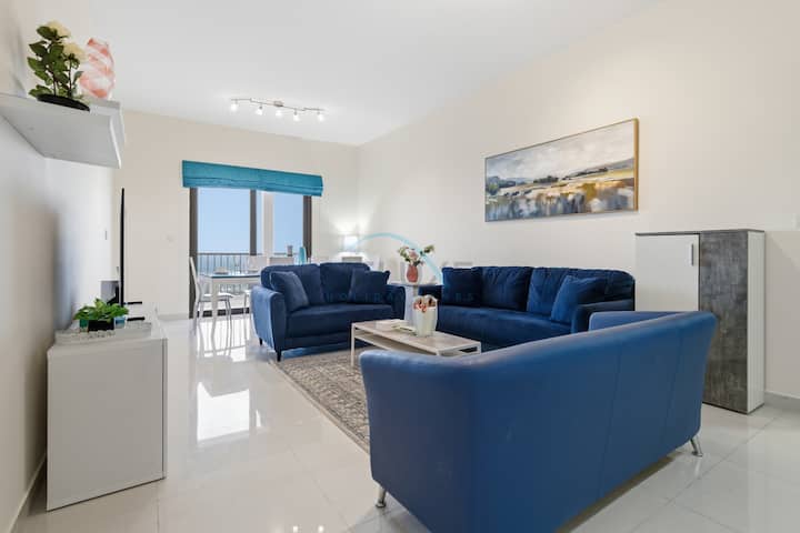 3br Oceanfront Haven With Mesmerizing Sea View - Ras al Khaimah