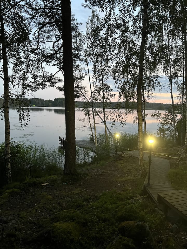 Villa Käpylä | Charming Lakeside Cabin With Sauna - Urjala