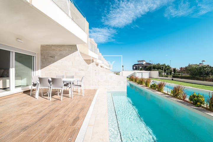 Private Poolside Deck, New Ground Floor Flat - Spain