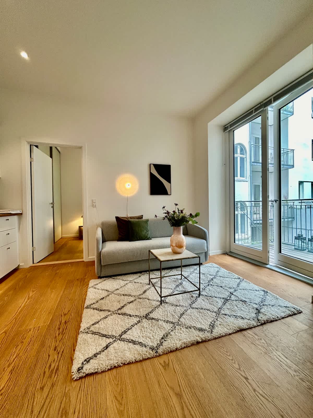 Elegant Apartment by the Grand Station - Apartments for Rent in ...