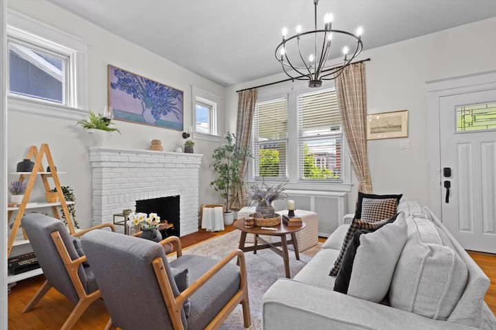 Spacious 9br Takoma Dc Retreat - Washington, DC