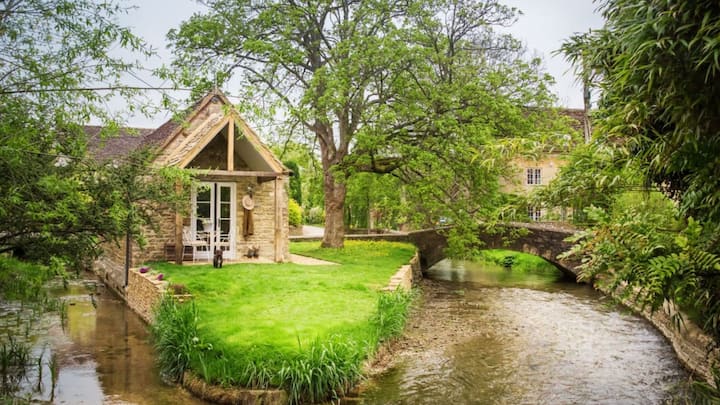 Filly Island - Pet Friendly, South Cerney - Bibury
