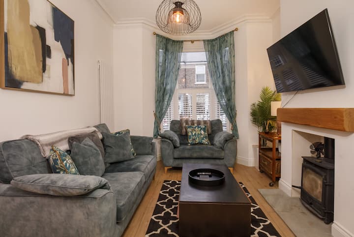 18 Darnborough - York